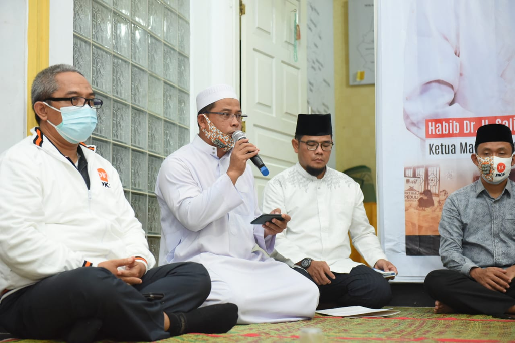 PKS | FOTO: Presiden PKS dan Kader Sumut Istighosah Kubro, Berdoa untuk ... PKS | FOTO: Presiden PKS dan Kader Sumut Istighosah Kubro, Berdoa untuk ...