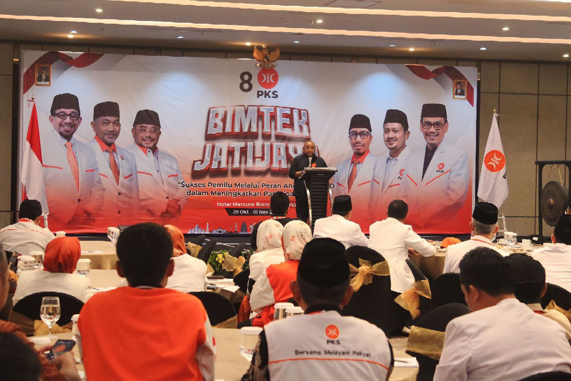 PKS - Sekjen PKS Minta Kampanye Gagasan Disampaikan Hingga Pelosok PKS - Sekjen PKS Minta Kampanye Gagasan Disampaikan Hingga Pelosok