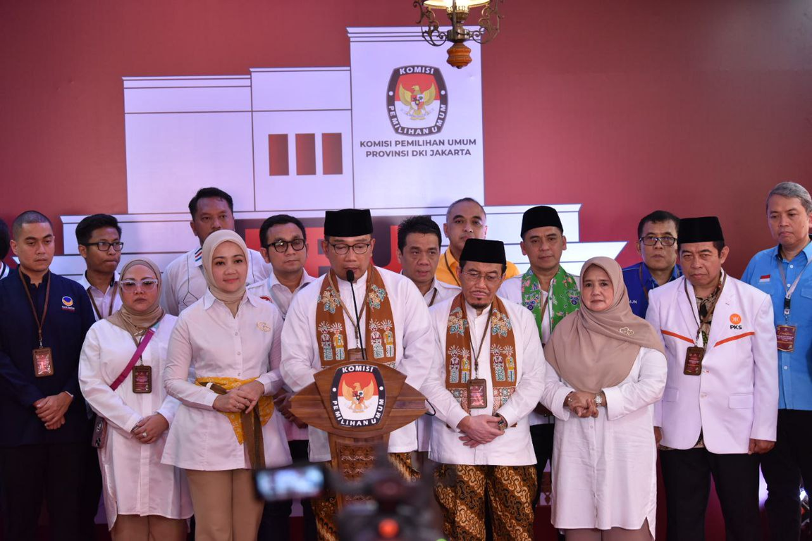 PKS - Ridwan Kamil dan Suswono Resmi Daftar ke KPUD Jakarta dengan Visi ... PKS - Ridwan Kamil dan Suswono Resmi Daftar ke KPUD Jakarta dengan Visi ...