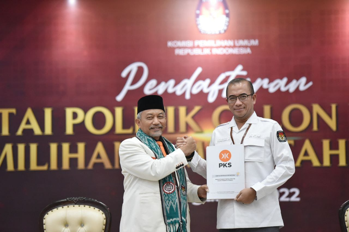 PKS - PKS Daftar Pemilu 2024 Hari Pertama, Siap Menangkan Hati dan ... PKS - PKS Daftar Pemilu 2024 Hari Pertama, Siap Menangkan Hati dan ...