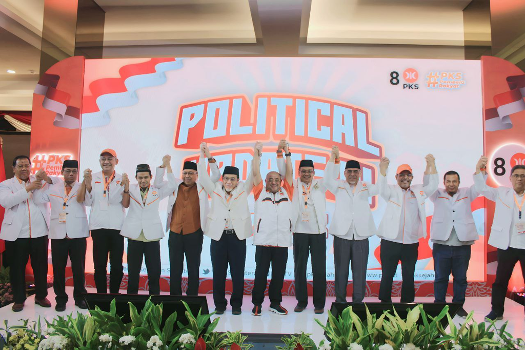 PKS | FOTO : Sekretaris Jenderal DPP PKS Habib Aboe Bakar Al Habsyi ... PKS | FOTO : Sekretaris Jenderal DPP PKS Habib Aboe Bakar Al Habsyi ...